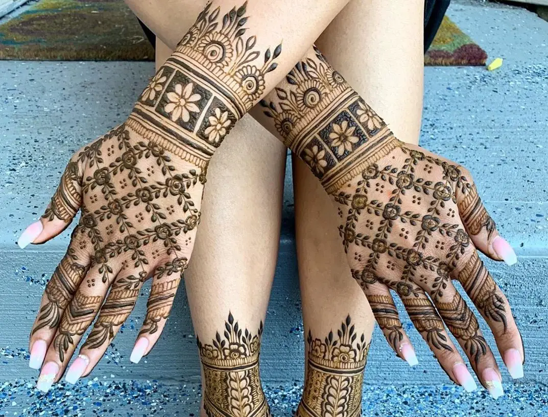 henna (2) - Study Breaks