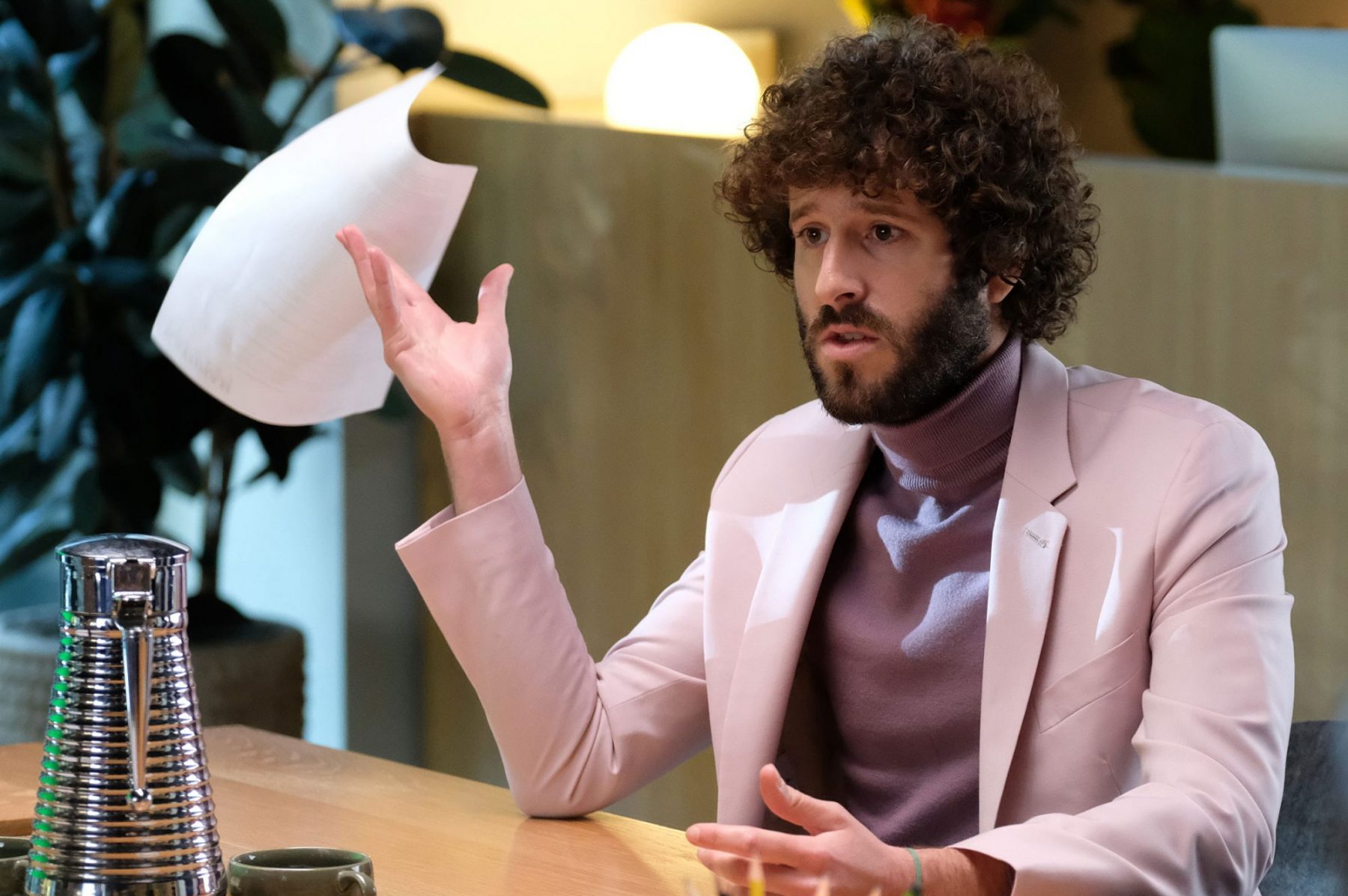 The Odd Duality of the Self-Proclaimed Comedy Series 'Dave'